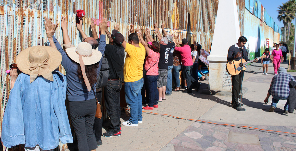 Ways United Methodists can stand with migrants
