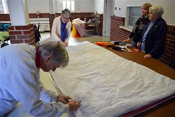 Church groups create crazy quilts for local homeless | UMC.org