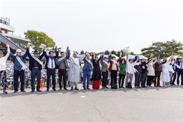 Koreans form human chain for peace | UMC.org