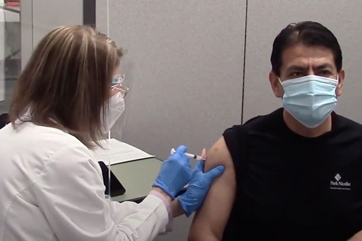 Volunteers help make vaccinations happen | UMC.org